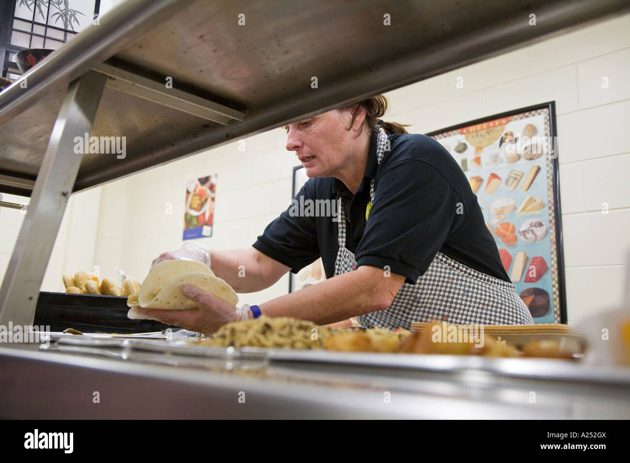 Middle school lunch hi-res stock photography and images - Alamy