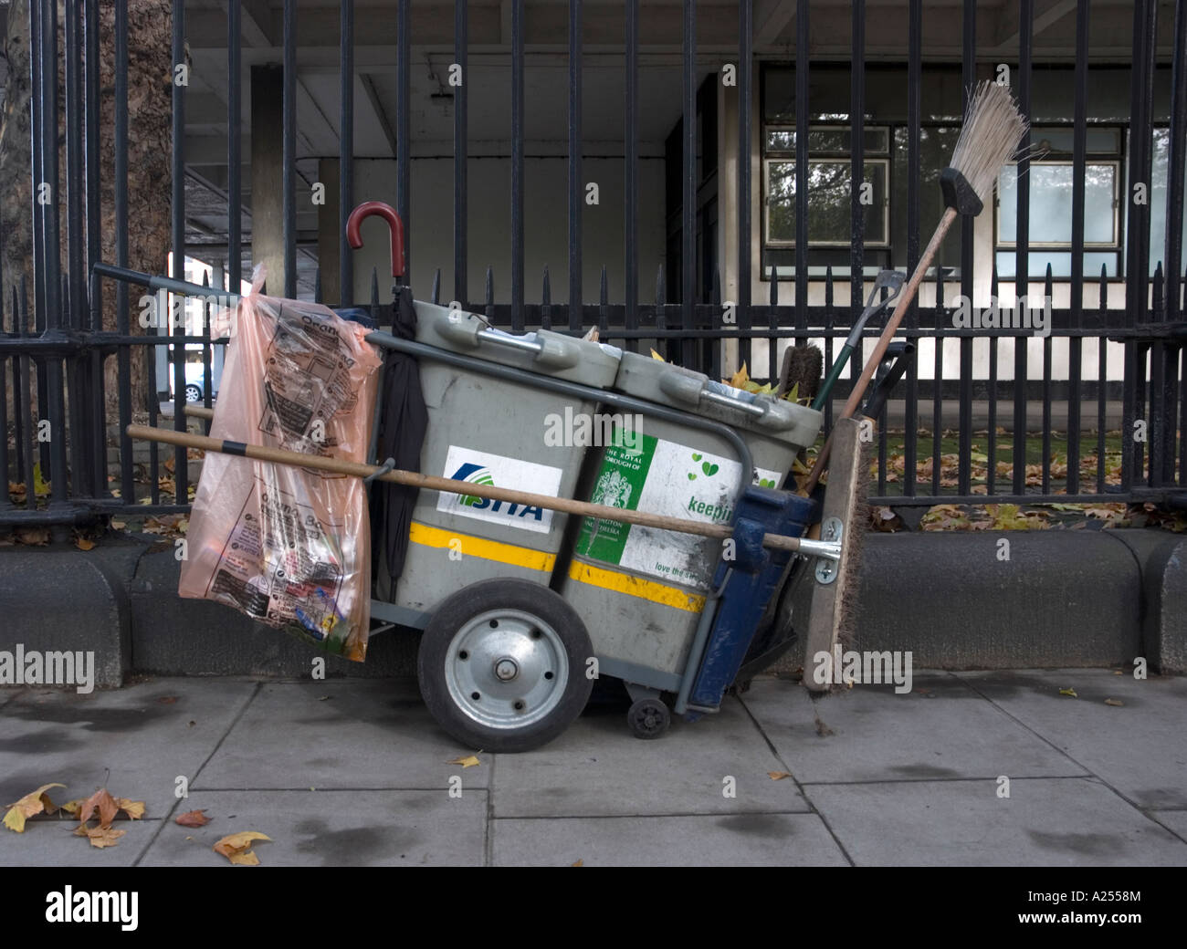 Cleaners cart street hi-res stock photography and images - Alamy