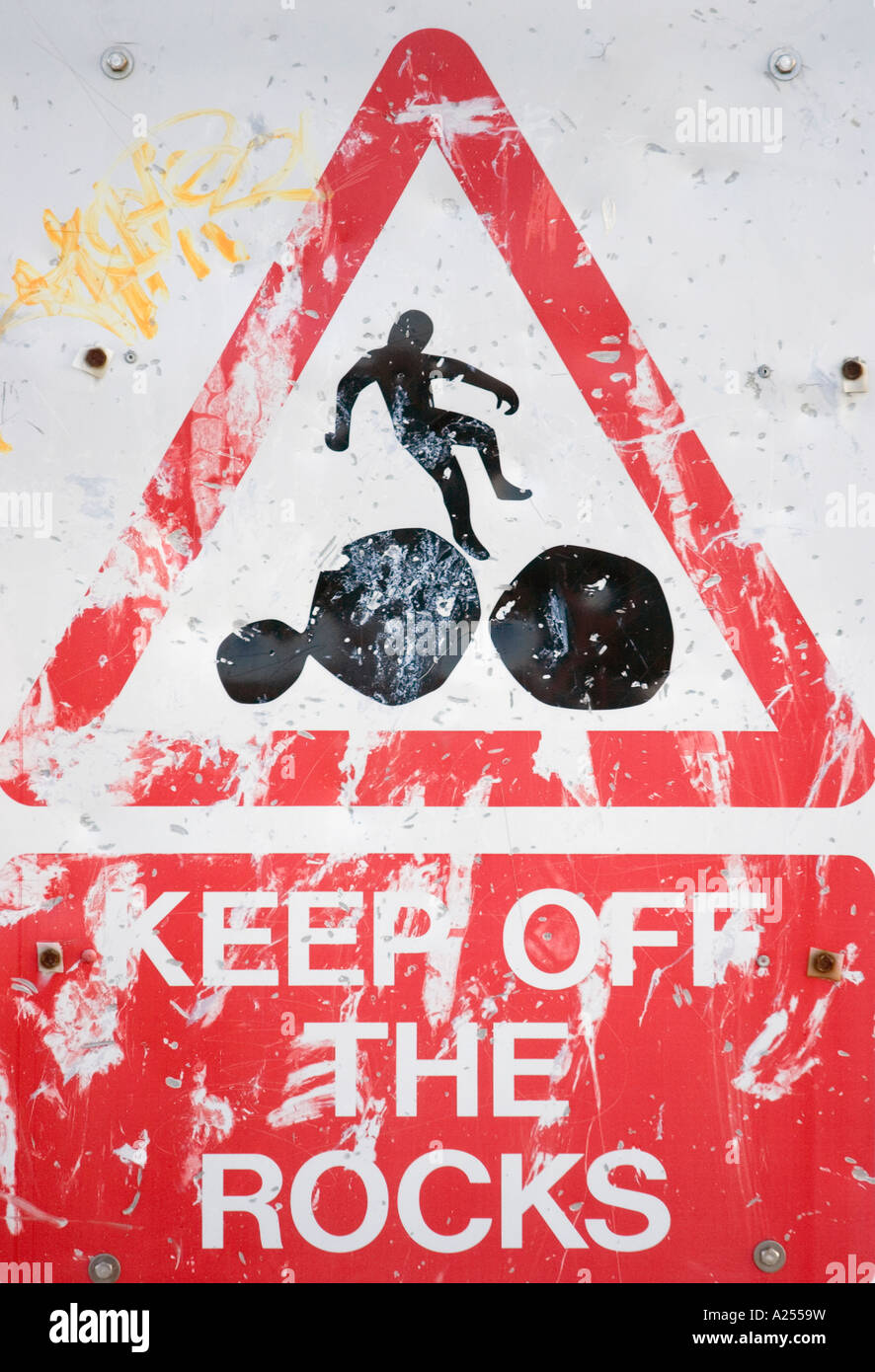 Keep Off The Rocks sign Stock Photo - Alamy