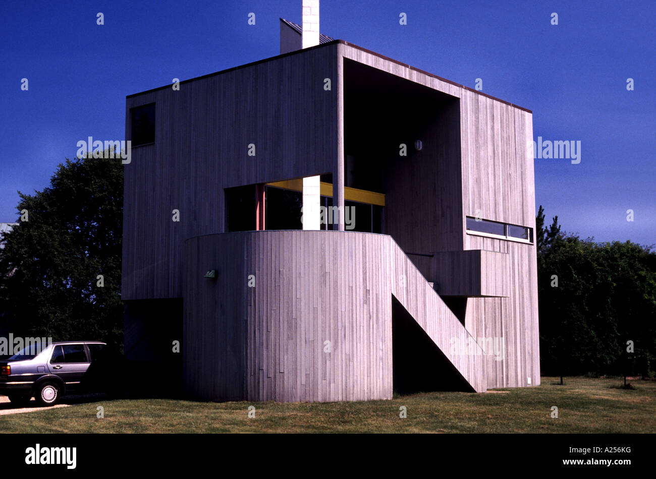 House designed by prominent US architect Charles Gwathmey for his ...