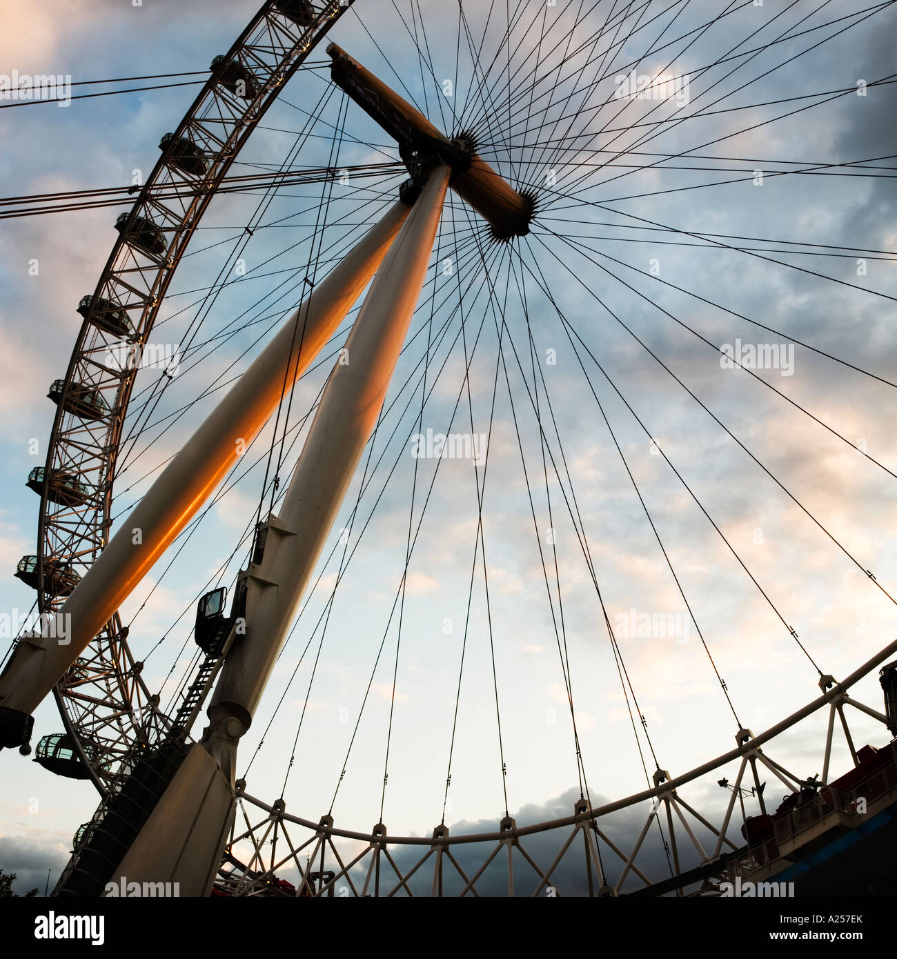 The London Eye Millennium Wheel on London's South Bank in the evening ...
