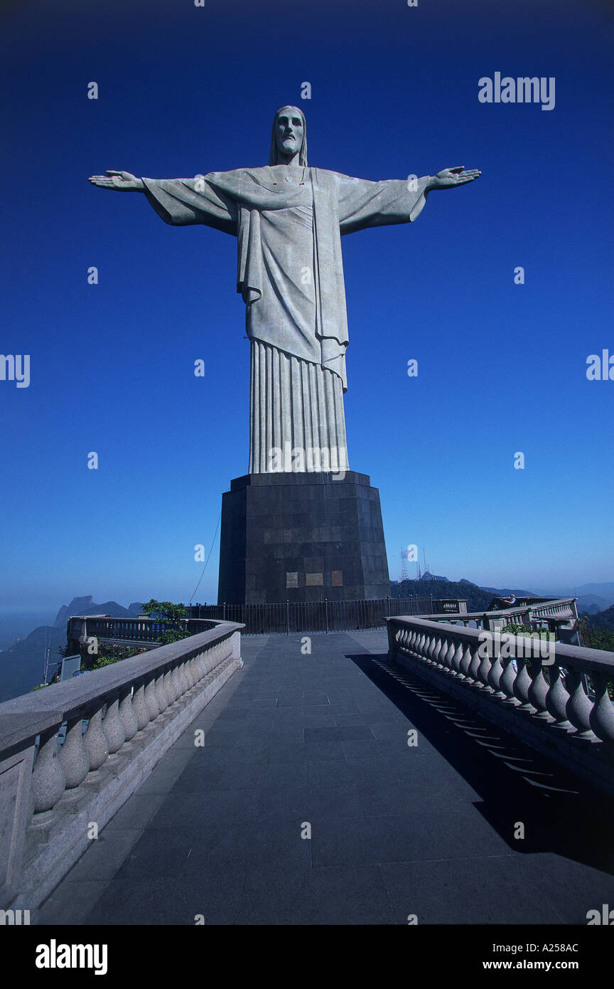 STATUE OF CHRIST THE REDEEMER RIO DE JANEIRO BRAZIL, TIJUCA NATIONAL ...