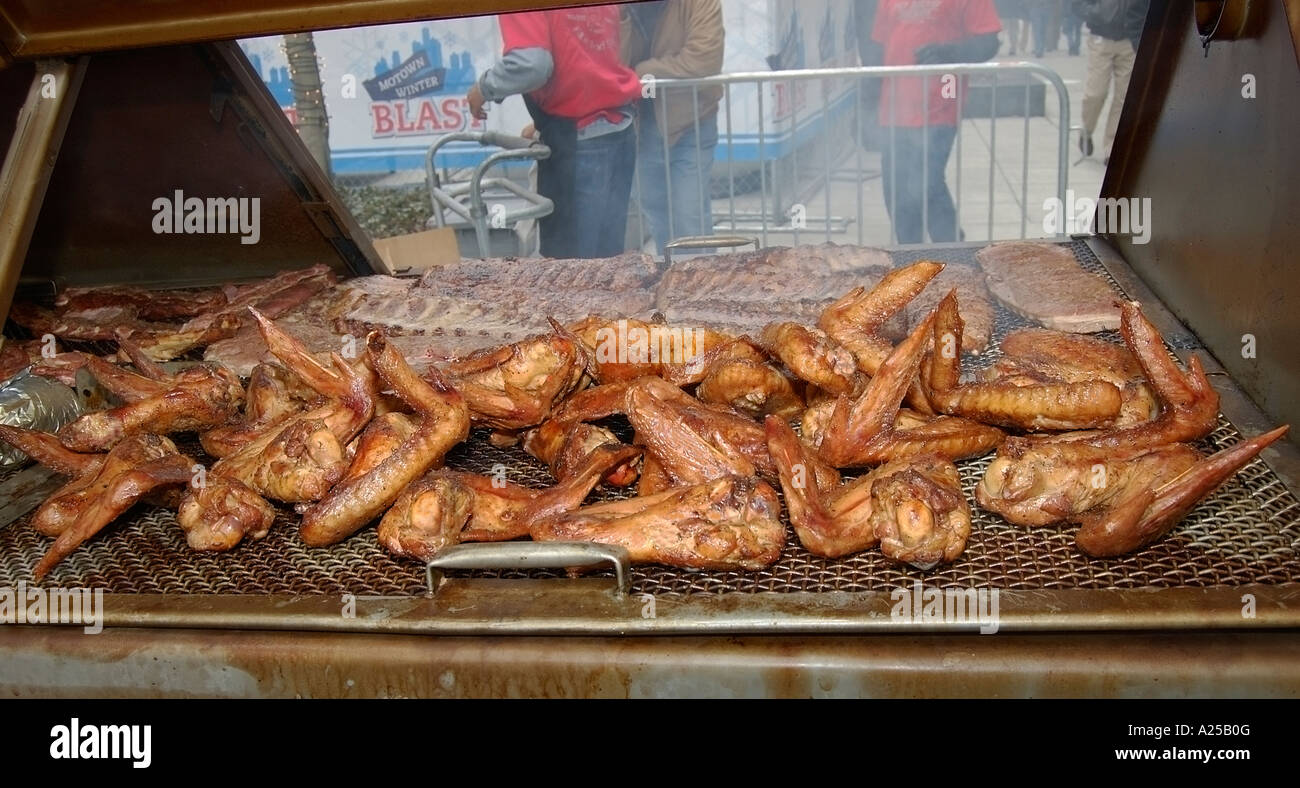 Man eating turkey leg hi-res stock photography and images - Alamy