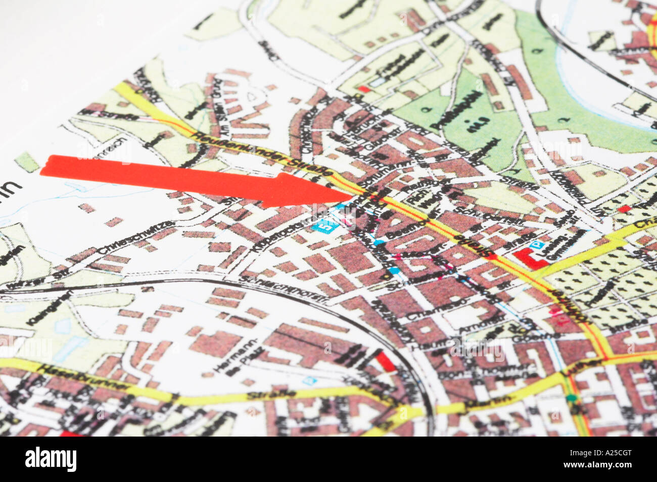 Road map - a red arrow marked the destination Stock Photo - Alamy