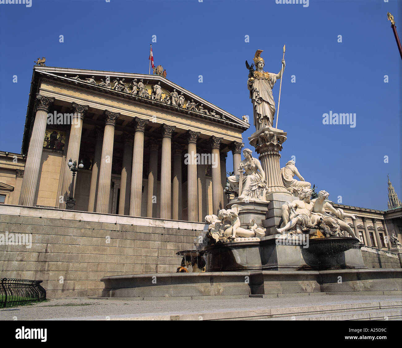 STATUE PARLIAMENT BUILDING VIENNA AUSTRIA Stock Photo - Alamy