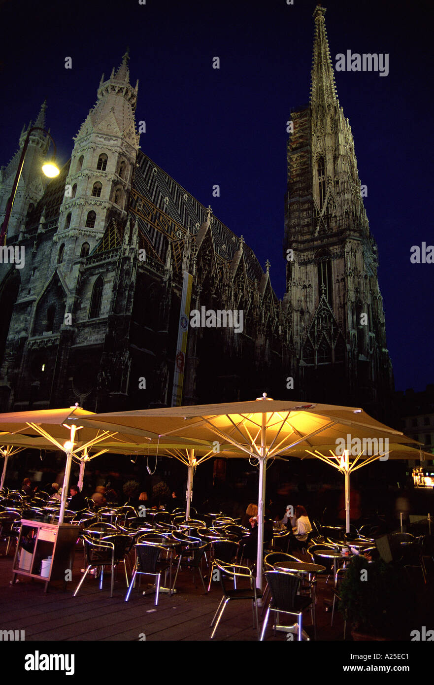 STEPHANSPLATZ VIENNA AUSTRIA Stock Photo - Alamy