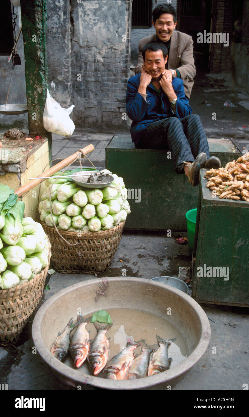 Happy market scene in Chongqing China Stock Photo - Alamy