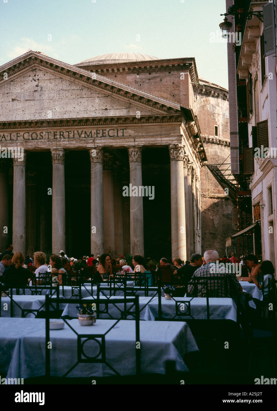 Pantheon and Piazza della Rotunda in Rome, Italy Stock Photo - Alamy
