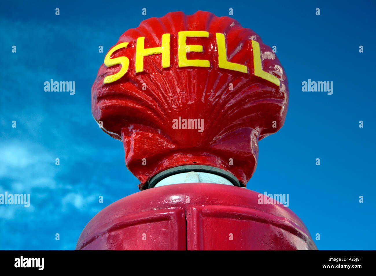 Vintage gas pump hi-res stock photography and images - Alamy