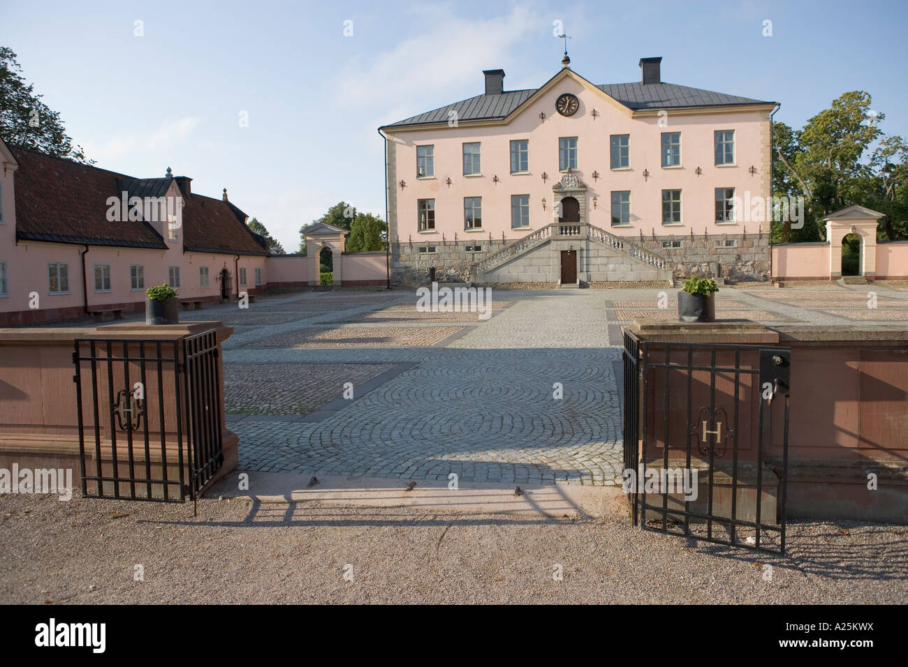 Hasselby castle hi-res stock photography and images - Alamy