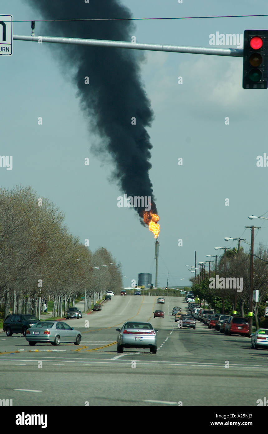 Intense hot fires burning from oil refinery flares Stock Photo - Alamy