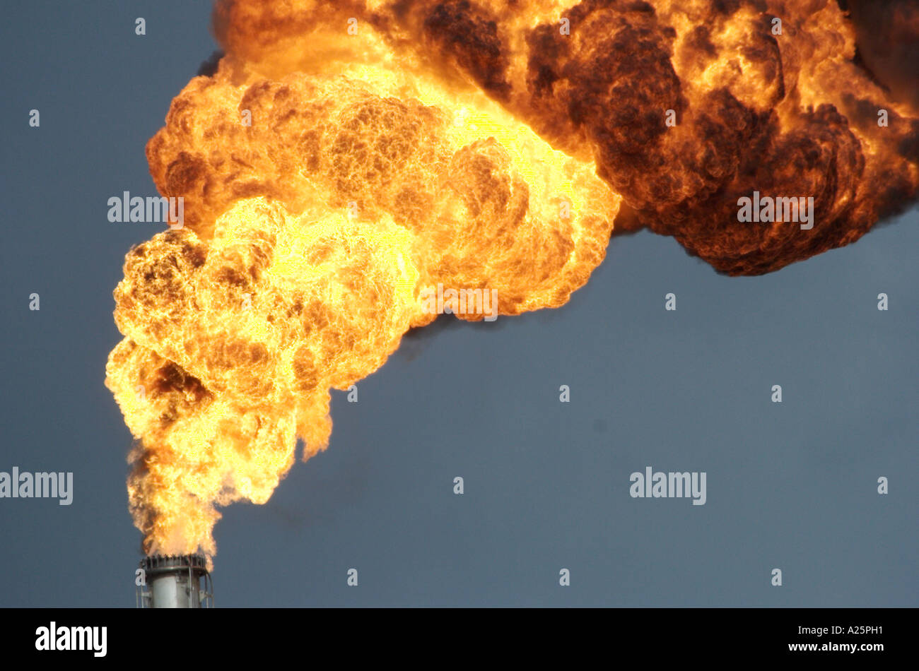Dark Black Smoke From Chimney Stock Photos & Dark Black Smoke From ...