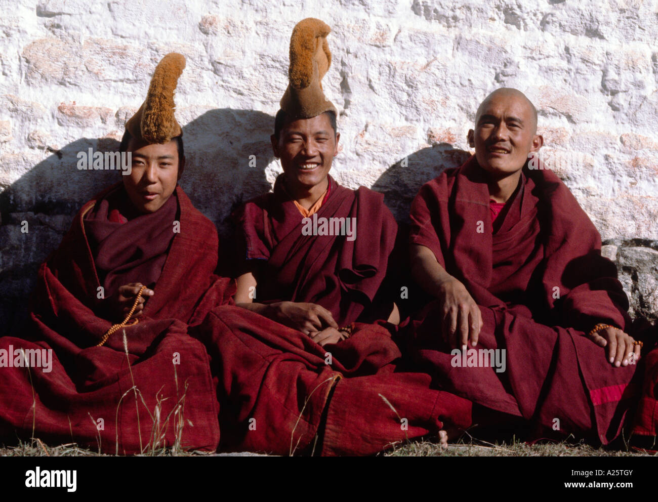 Yellow hat or Gelukpa monks at Sera Monastery Lhasa Tibet Stock Photo ...