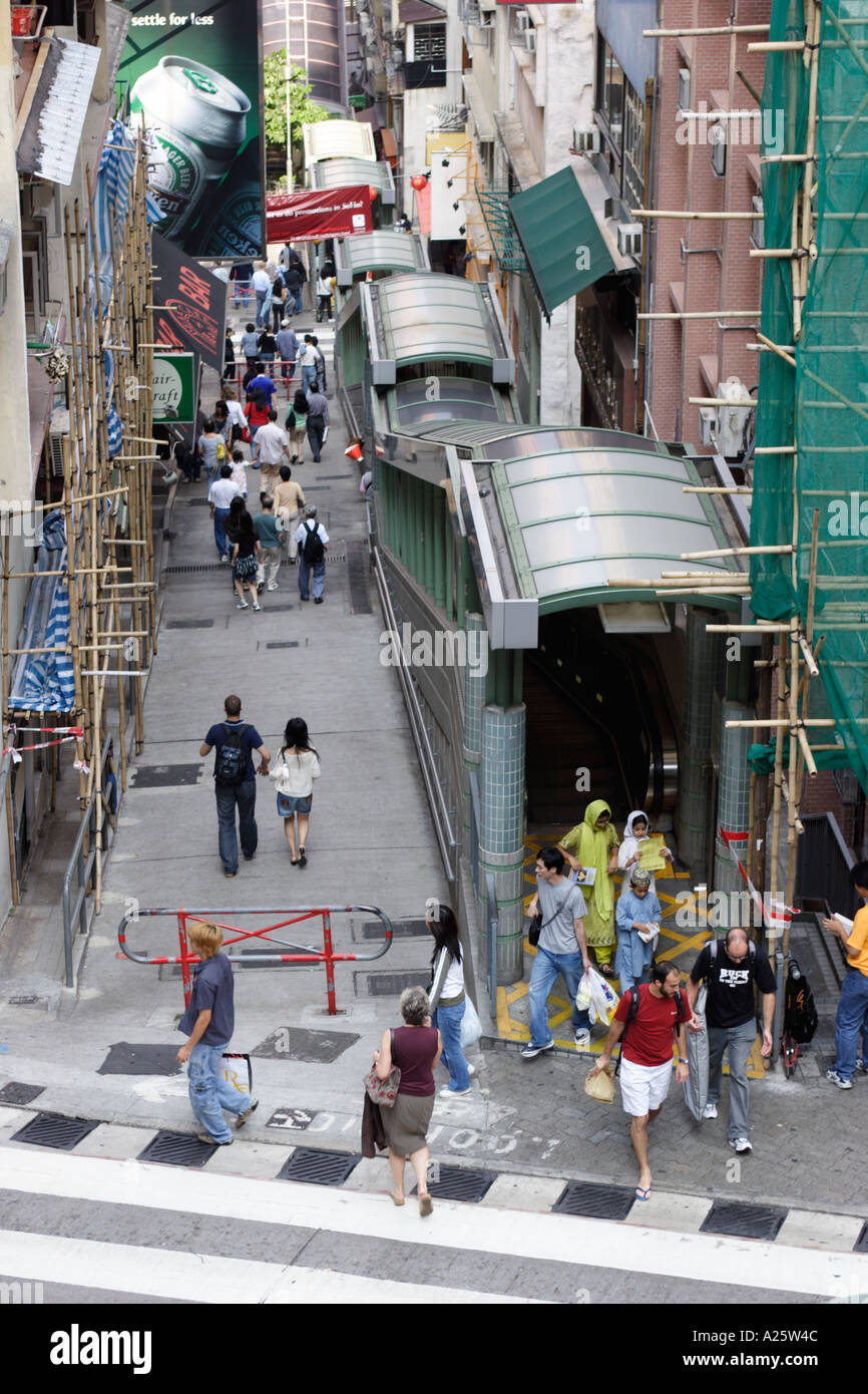 Shelly Street Midlevels outdoor escalator connecting Midlevels to ...