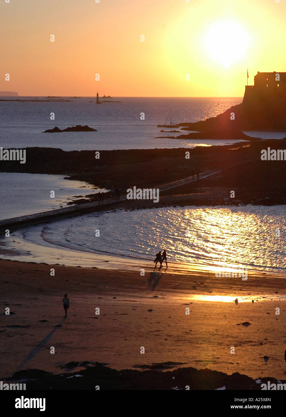 Sunset Waterfront Grand Be Isle Saint Malo Sant Maloù San S Breton ...