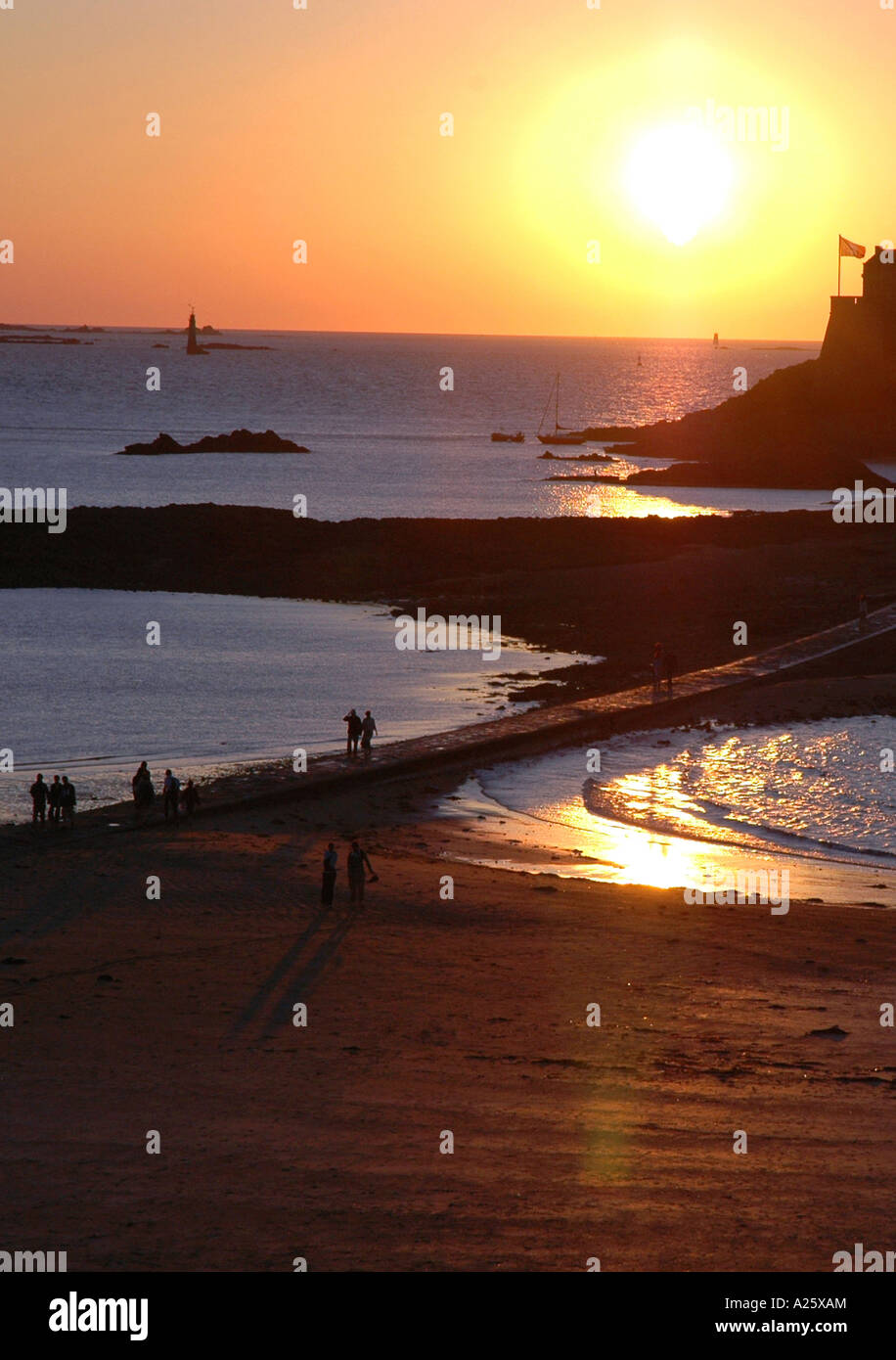 Sunset Waterfront Grand Be Isle Saint Malo Sant Maloù San S Breton ...