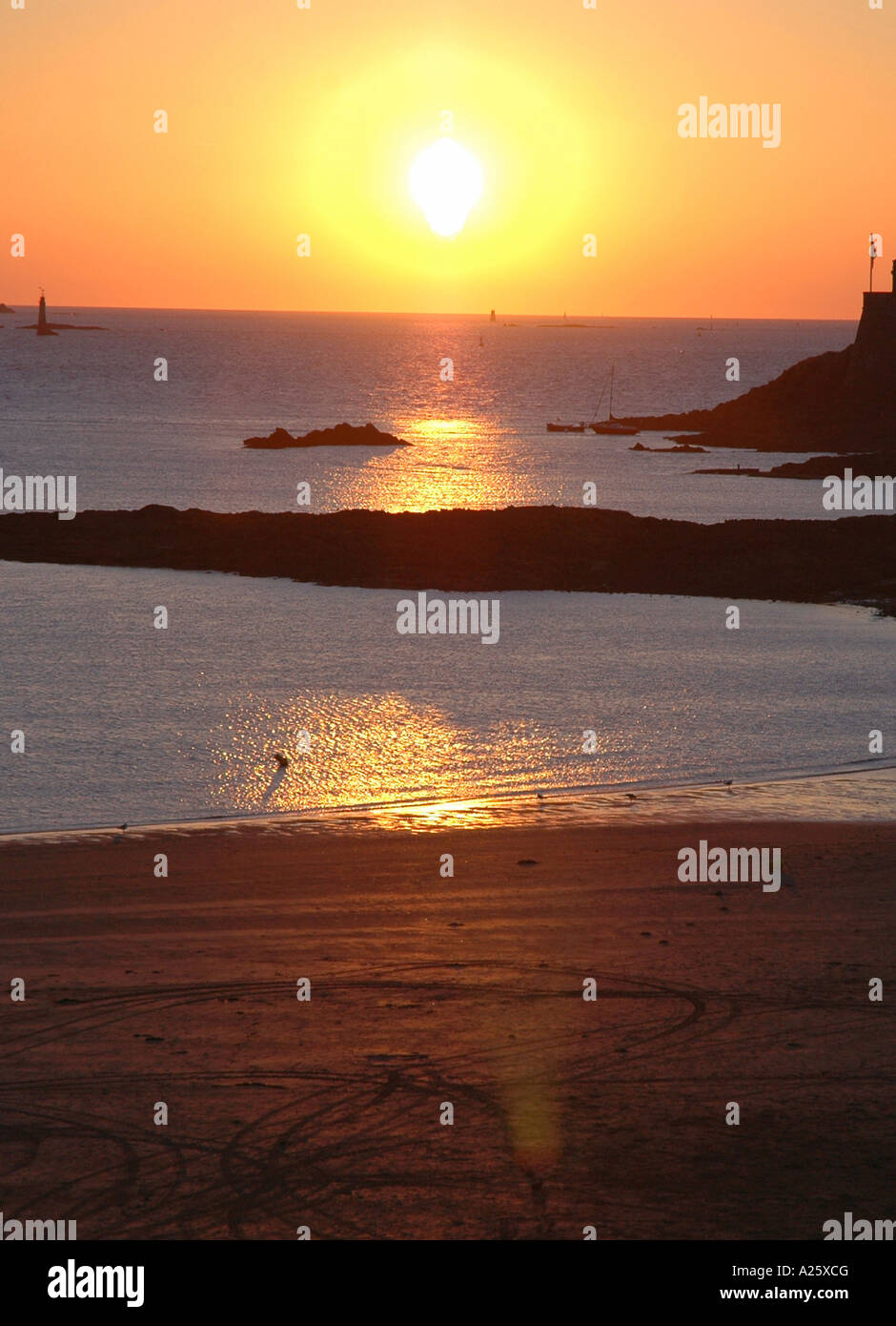 Sunset Waterfront Grand Be Isle Saint Malo Sant Maloù San S Breton ...
