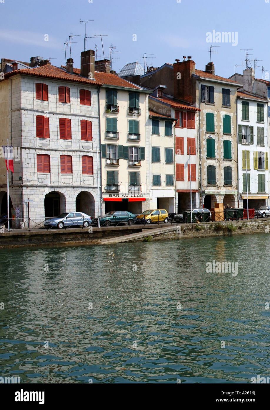 Panoramic View of Colorful Houses on Nive River Bayonne Aquitaine ...