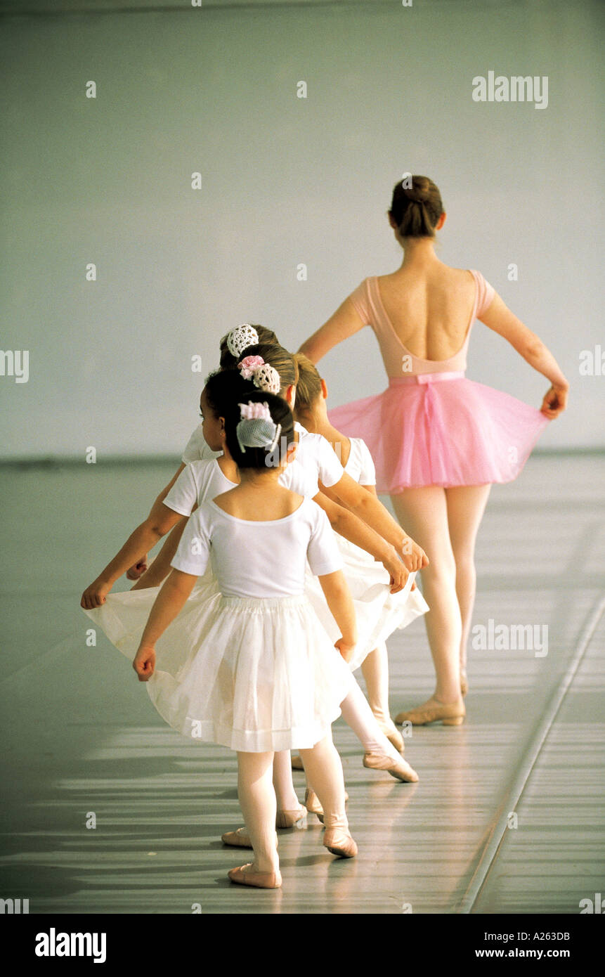TEACHER WITH GIRLS IN BALLET CLASS Stock Photo - Alamy