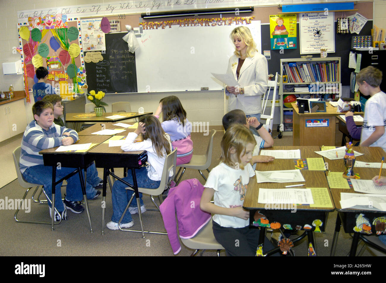 3rd grade math students hi-res stock photography and images - Alamy