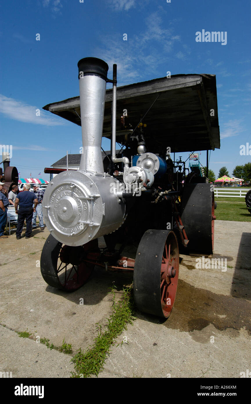Steam tractor agriculture hi-res stock photography and images - Alamy