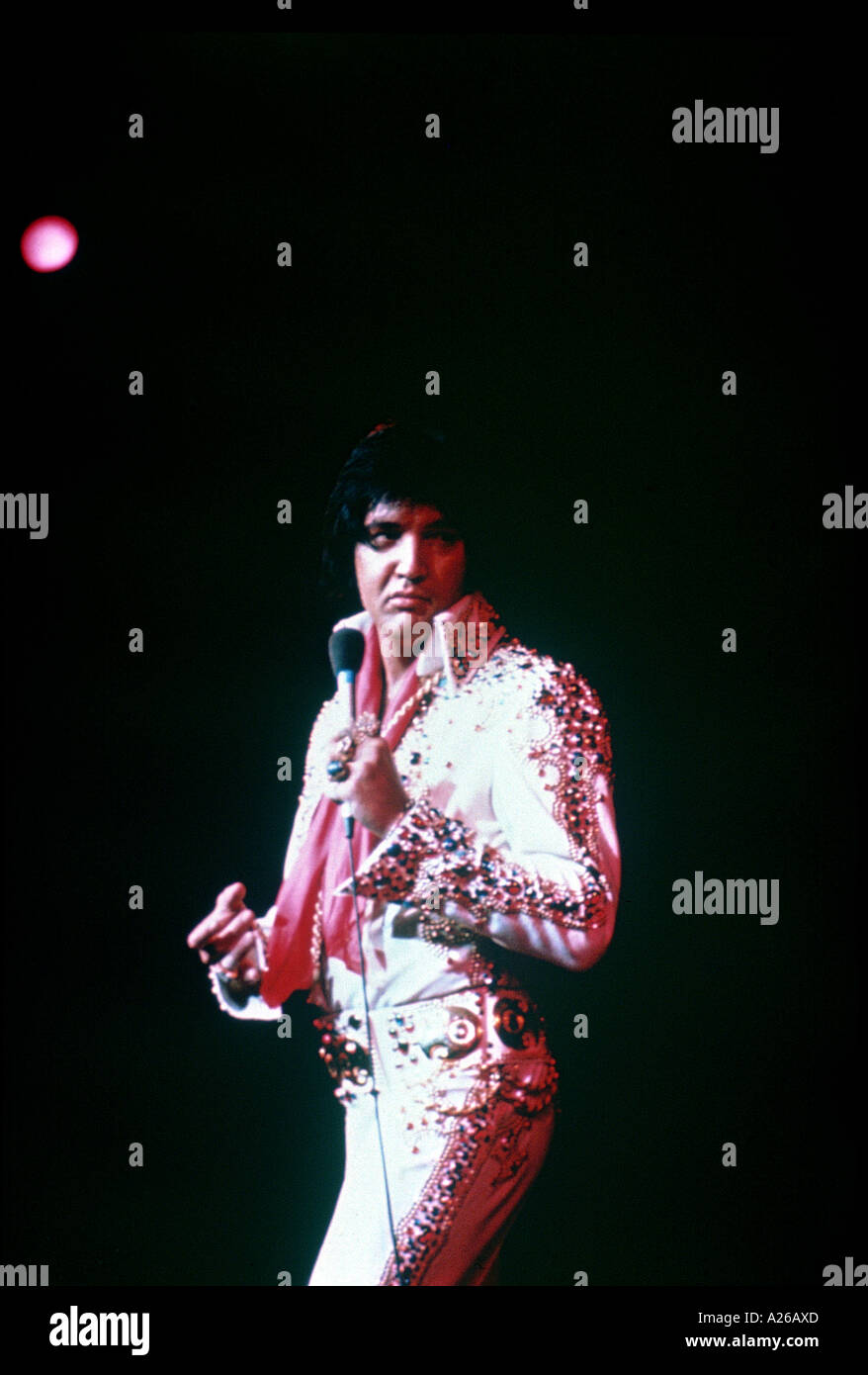 Elvis presley 1973 hi-res stock photography and images - Alamy