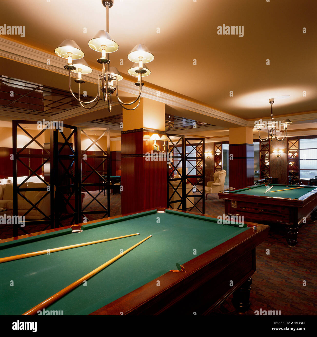Poolroom hi-res stock photography and images - Alamy