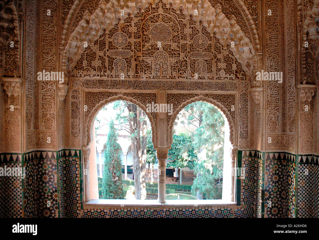 Arched windows in the Nasrid Palaces Alhambra Stock Photo - Alamy