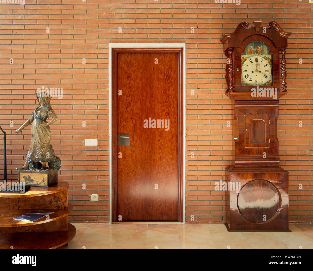 Tile clocks hi-res stock photography and images - Alamy