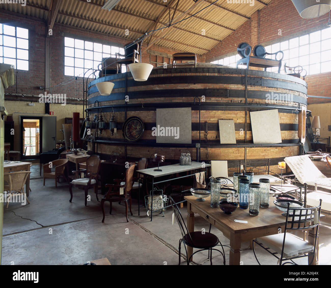 Circular restaurant hi-res stock photography and images - Alamy