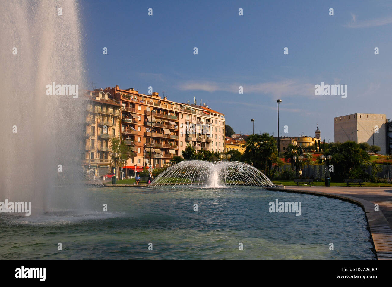 In front of water feature hi-res stock photography and images - Alamy