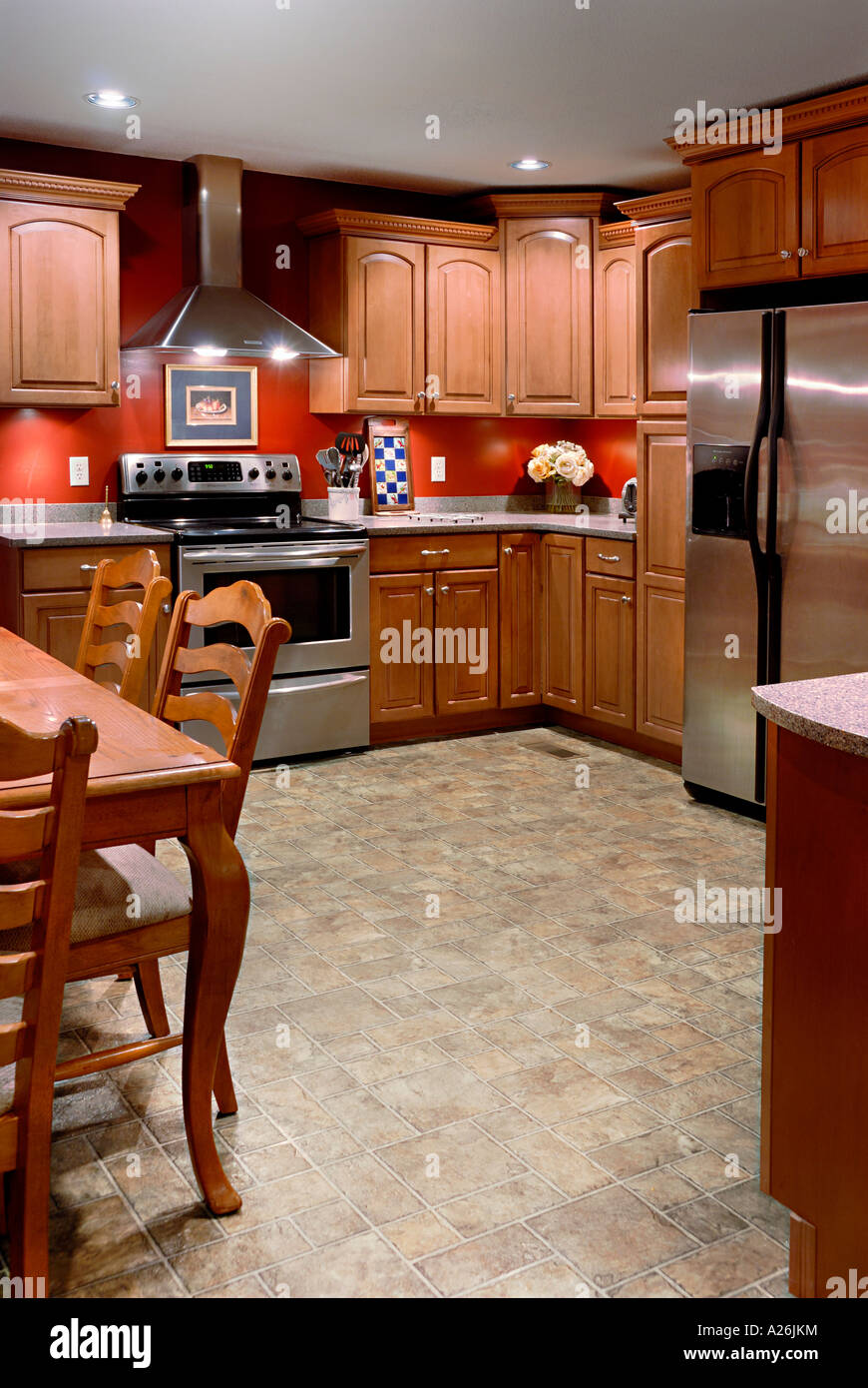 Maple cabinets hi-res stock photography and images - Alamy