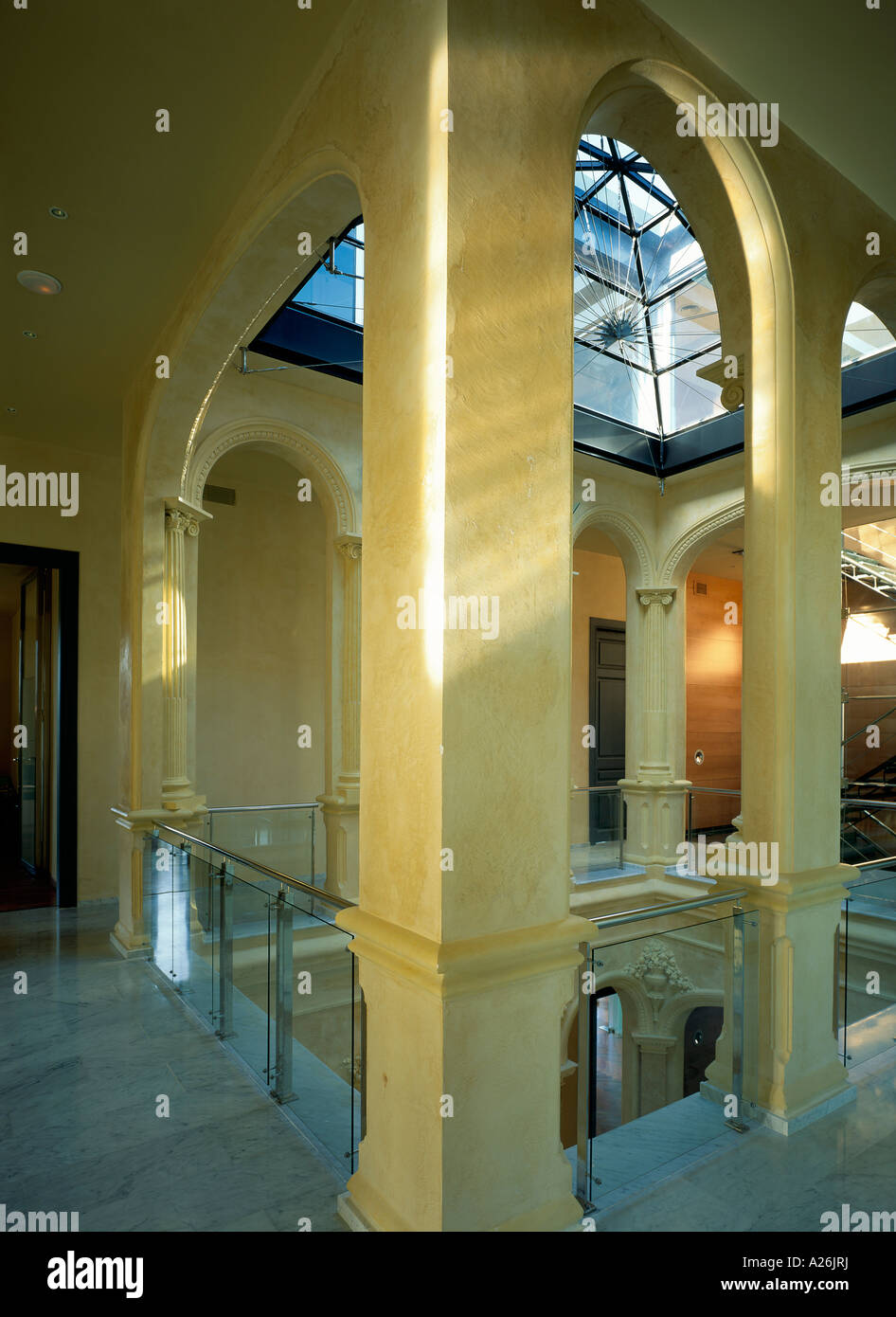 Yellow pillar hi-res stock photography and images - Alamy