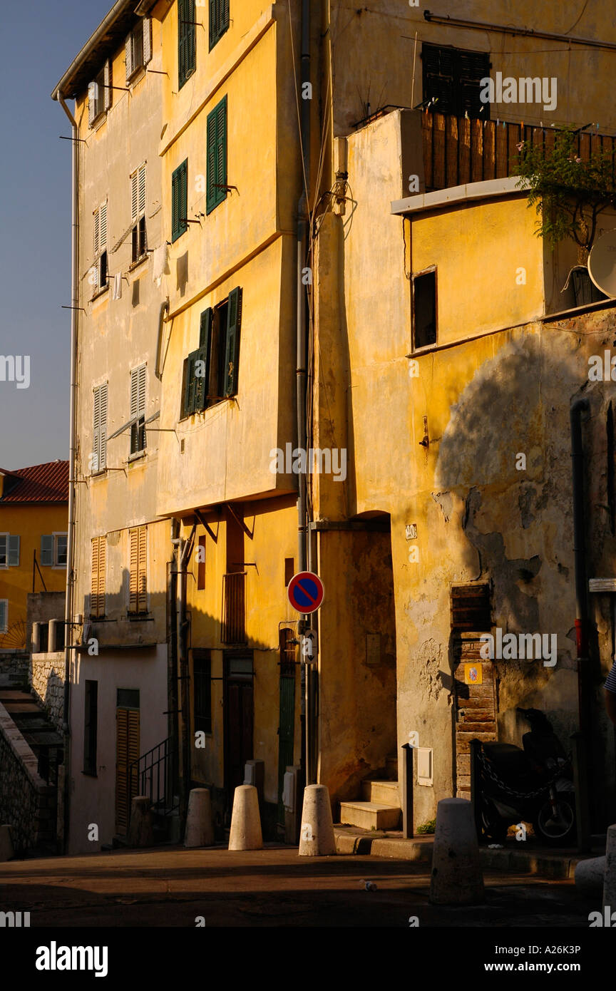 Old residential building in central Nice Stock Photo - Alamy