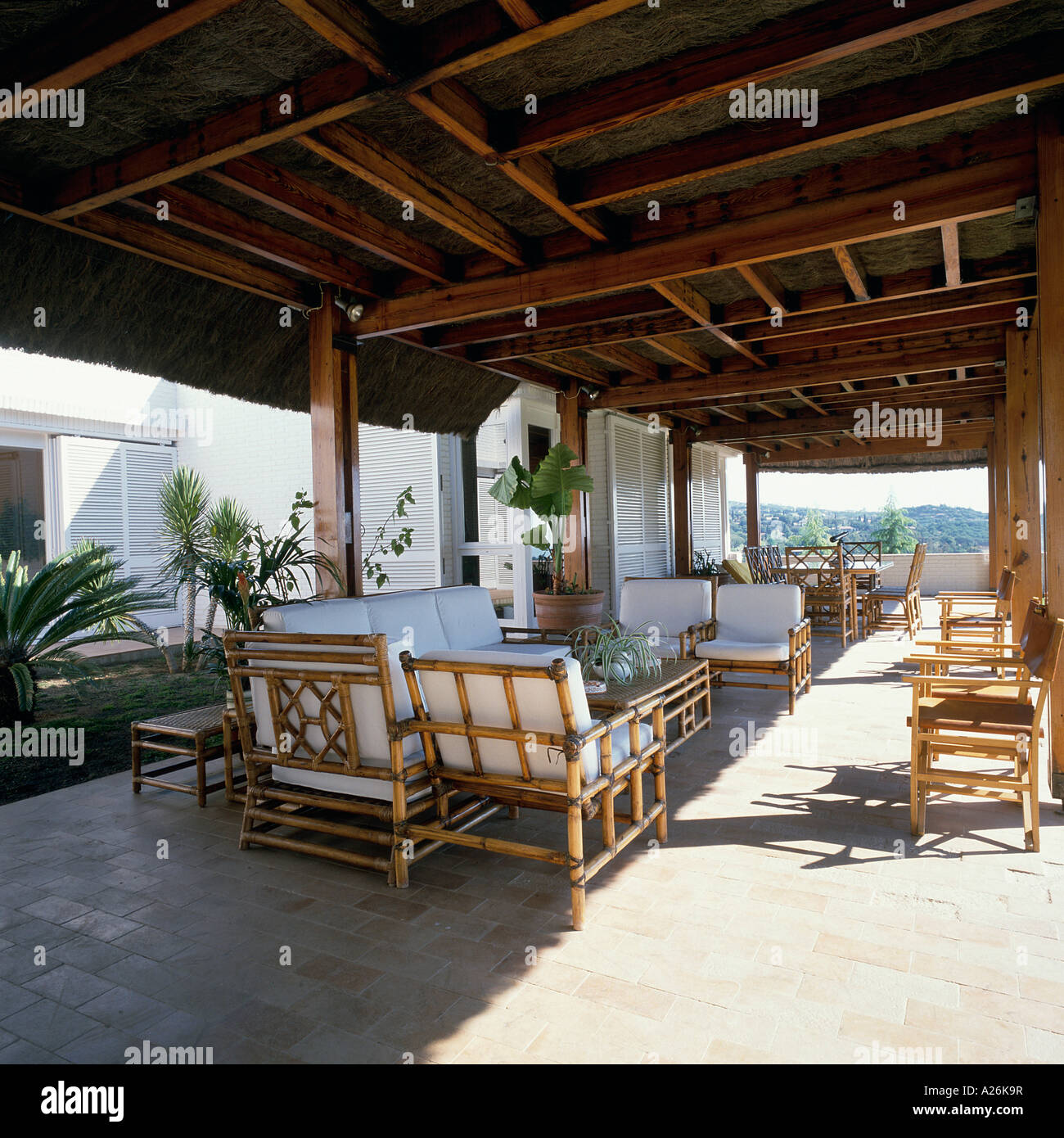 Lanai seating hi-res stock photography and images - Alamy