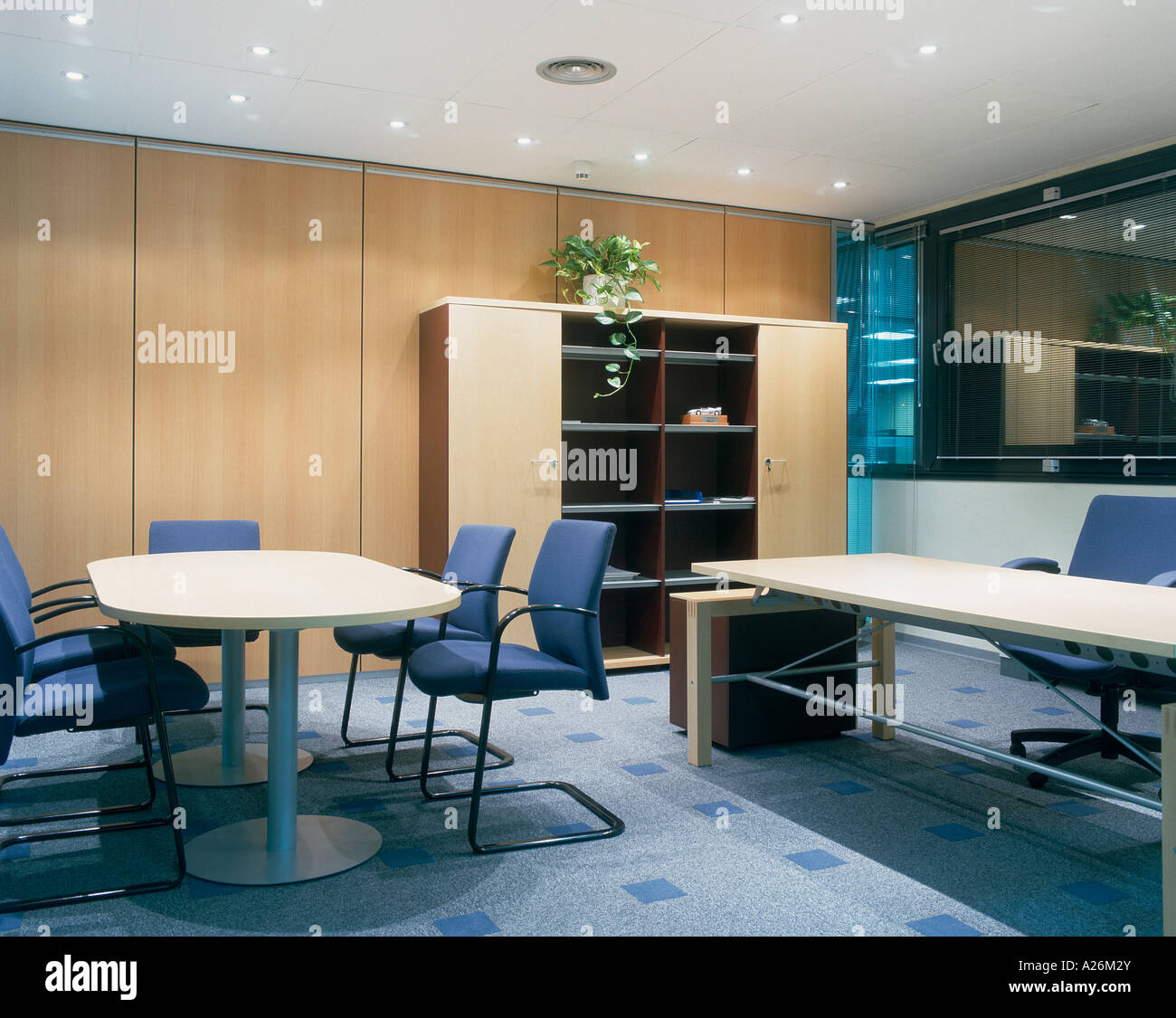View of a neat and clean office Stock Photo - Alamy
