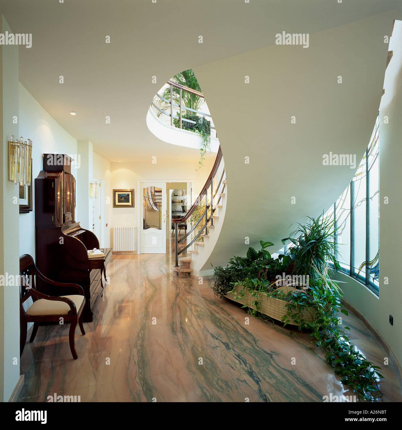 Winding hallways hi-res stock photography and images - Alamy