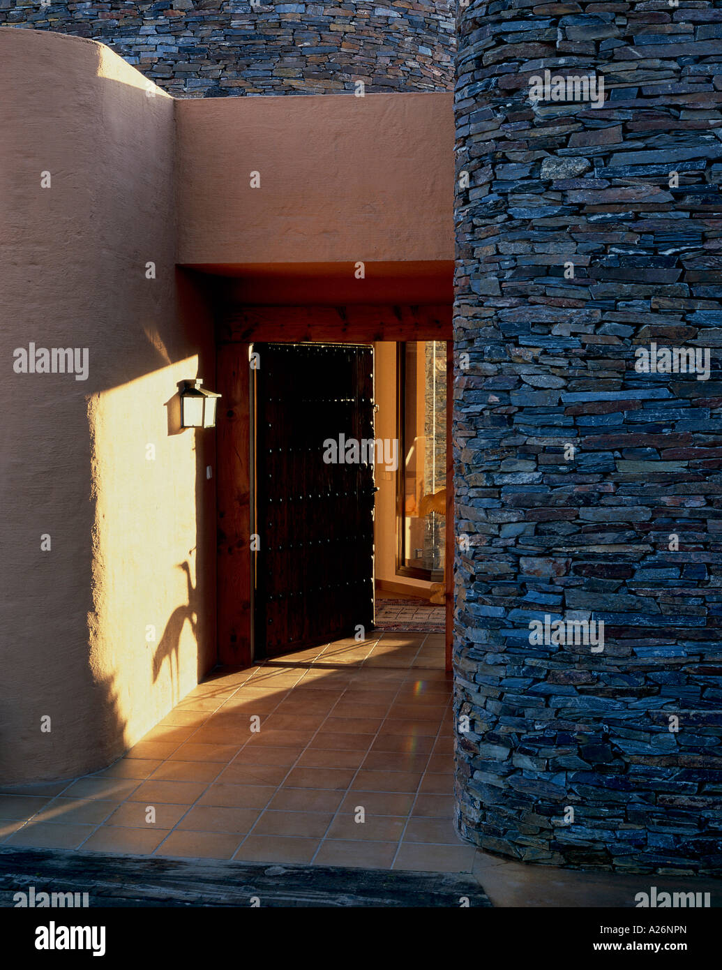 Spanish stonewall hi-res stock photography and images - Alamy
