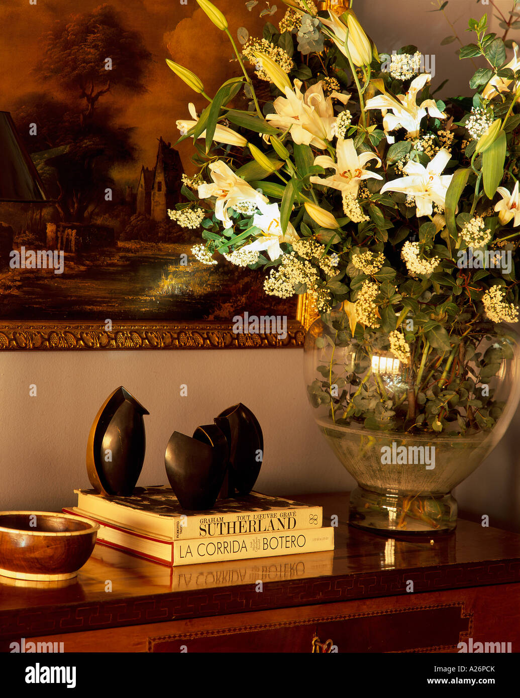 View of a flower vase adorning up a unit Stock Photo - Alamy