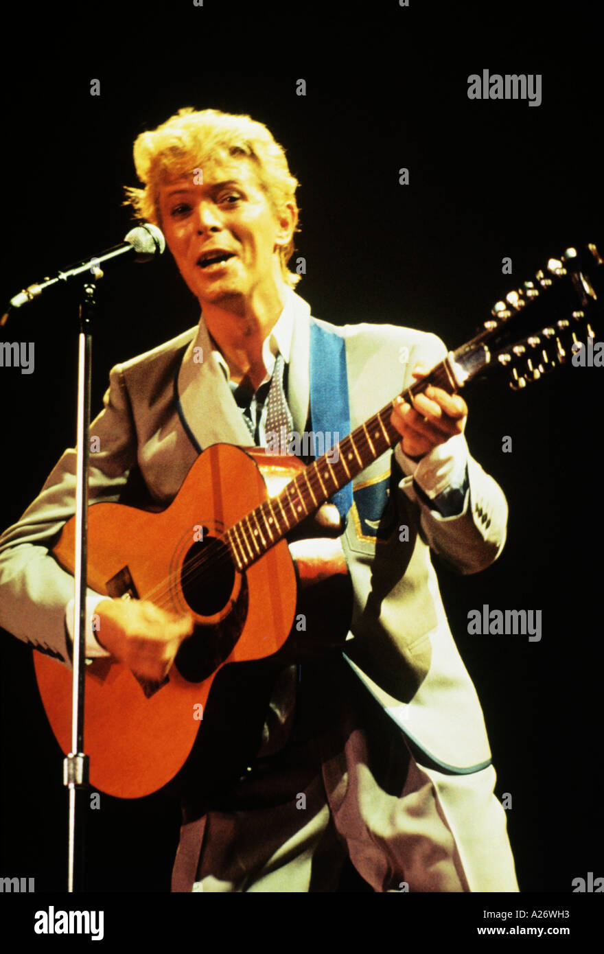 DAVID BOWIE in Oslo in 1983 on his Serious Moonlight Tour Stock Photo ...