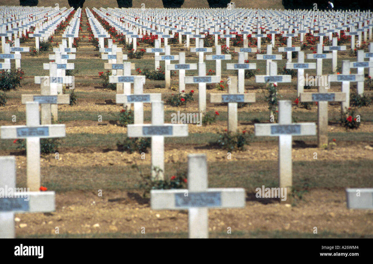 First world war battle of verdun cross hi-res stock photography and ...