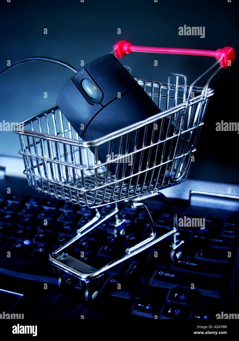 Shopping Cart Computer and Mouse Stock Photo - Alamy
