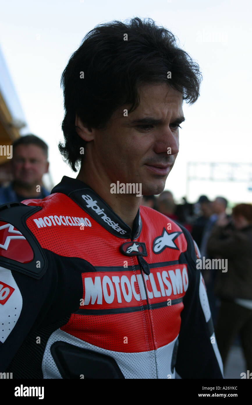 Spanish motorcycle racer Alex Criville 1999 500cc world motorcycle ...