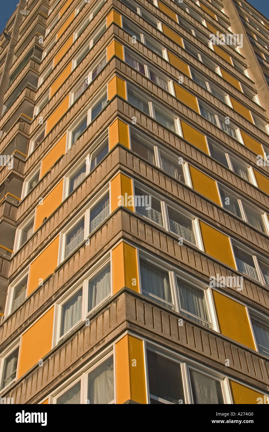 1960s tower block hi-res stock photography and images - Alamy