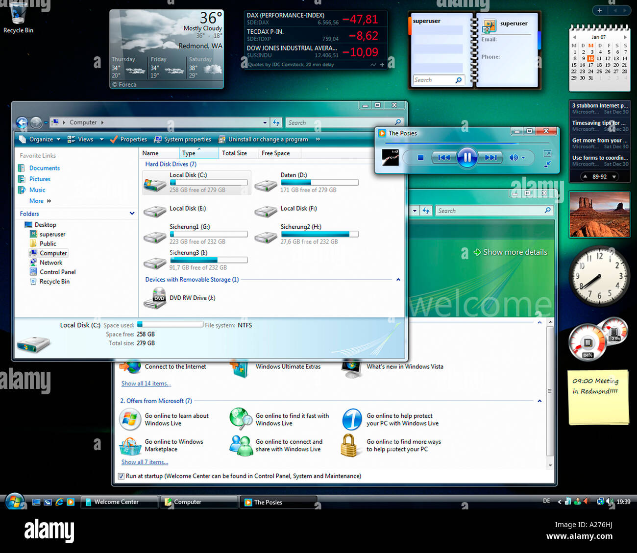 Microsoft Windows Vista, english version, desktop with started ...