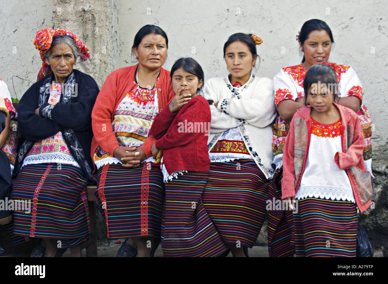 GUATEMALA CAPELLANIA Three generations of Indigenous Maya Ixil women in ...