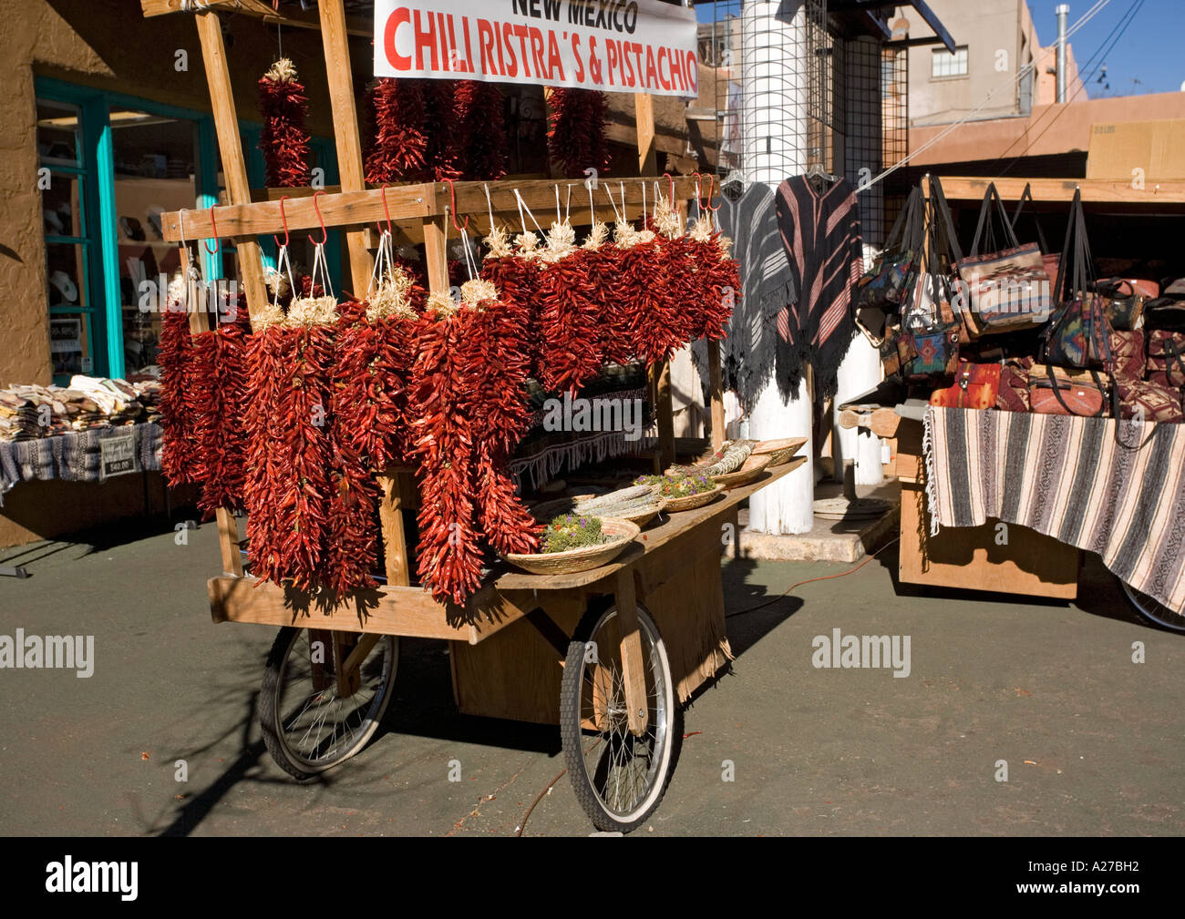 Market stall with chillies in Santa Fe, Christmas. New Mexico. USA ...