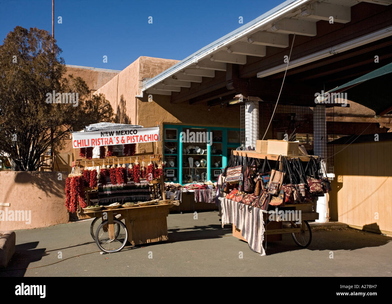 Market stall with chillies in Santa Fe, Christmas. New Mexico. USA ...