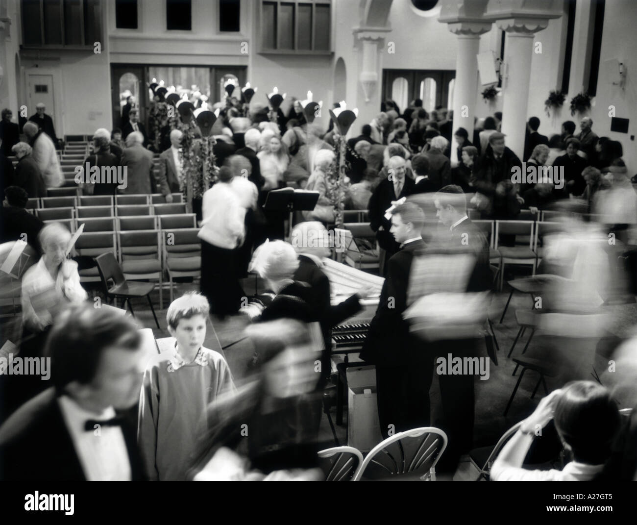 College closing hi-res stock photography and images - Alamy
