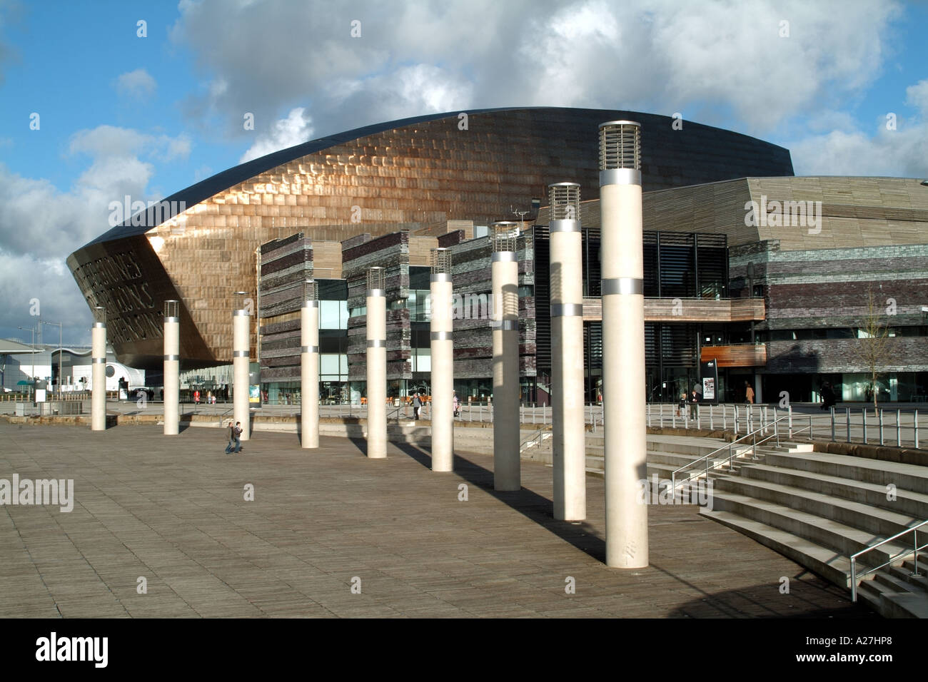 Cardiff bay attractions hi-res stock photography and images - Alamy